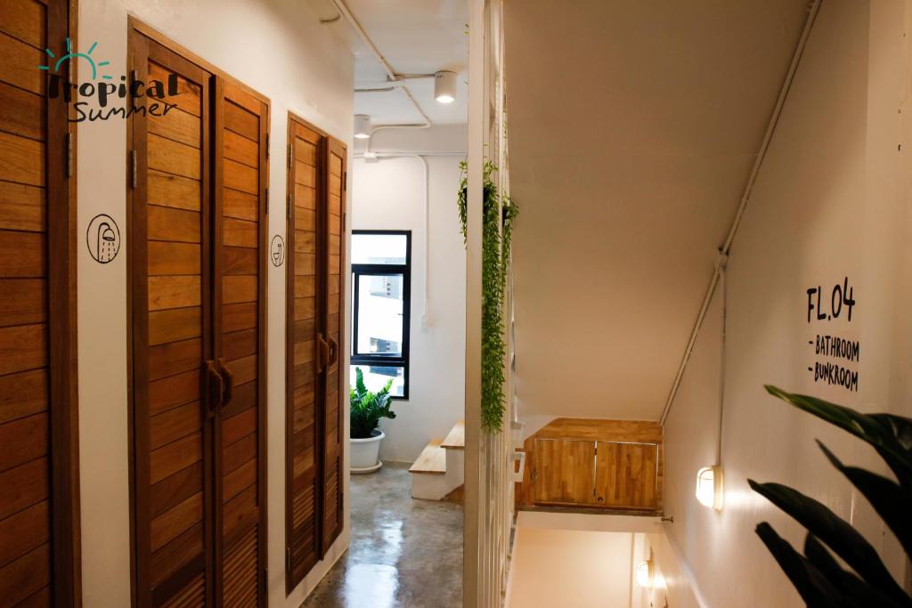 Tropical Summer Hostel | Hotels Bangkok